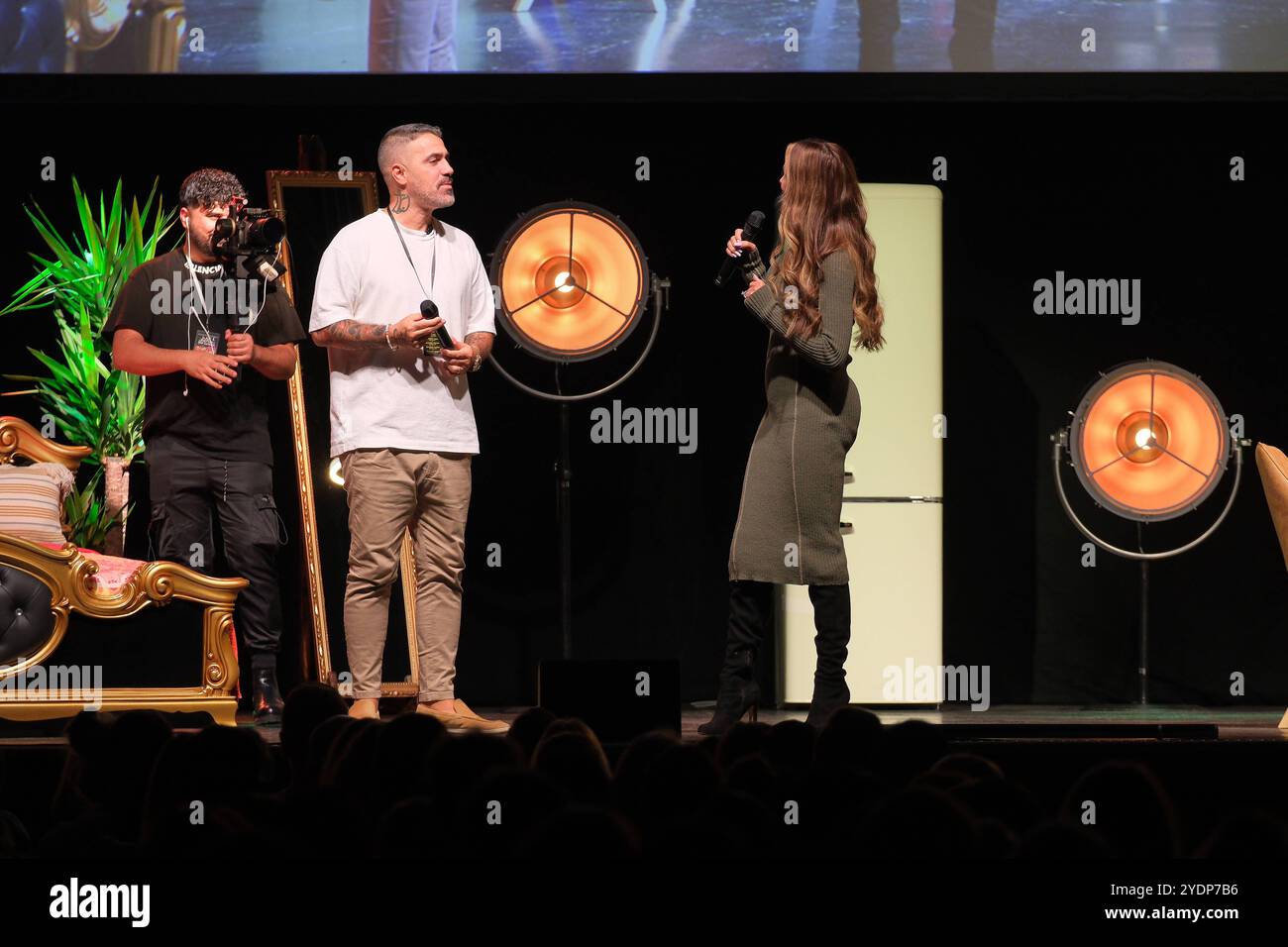 Der Rapper Bushido Anis Mohamed Youssef Ferchichi zusammen mit seiner ...