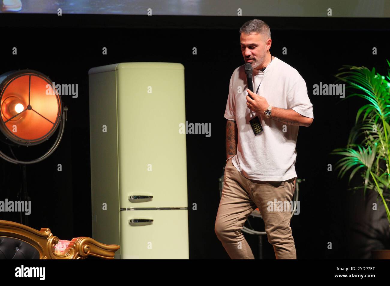 Der Rapper Bushido Anis Mohamed Youssef Ferchichi zusammen mit seiner ...