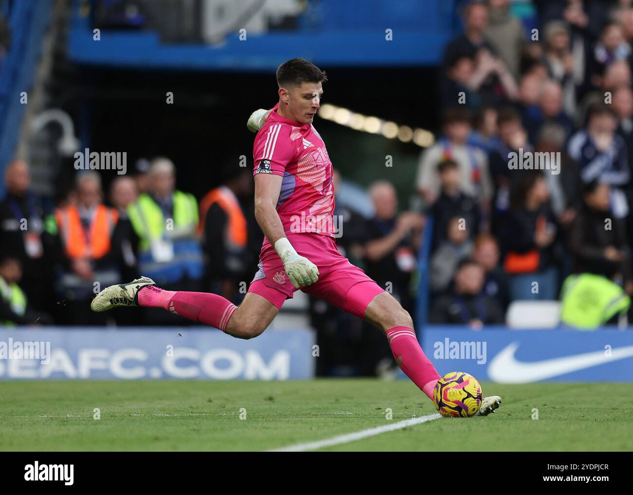 27th October 2024; Stamford Bridge, Chelsea, London, England: Premier ...