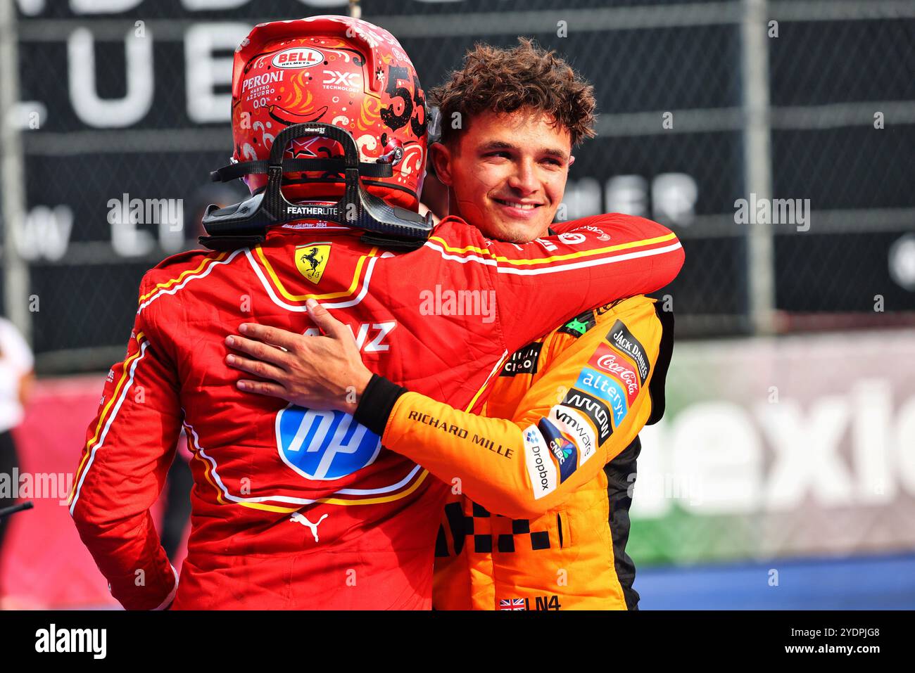 Mexico City, Mexico. 27th Oct, 2024. (L to R): Race winner Carlos Sainz Jr (ESP) Ferrari ...