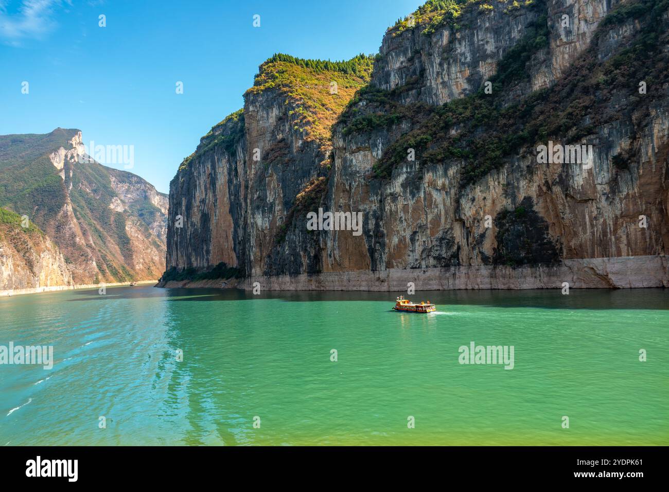 Yangtze river hi-res stock photography and images - Alamy