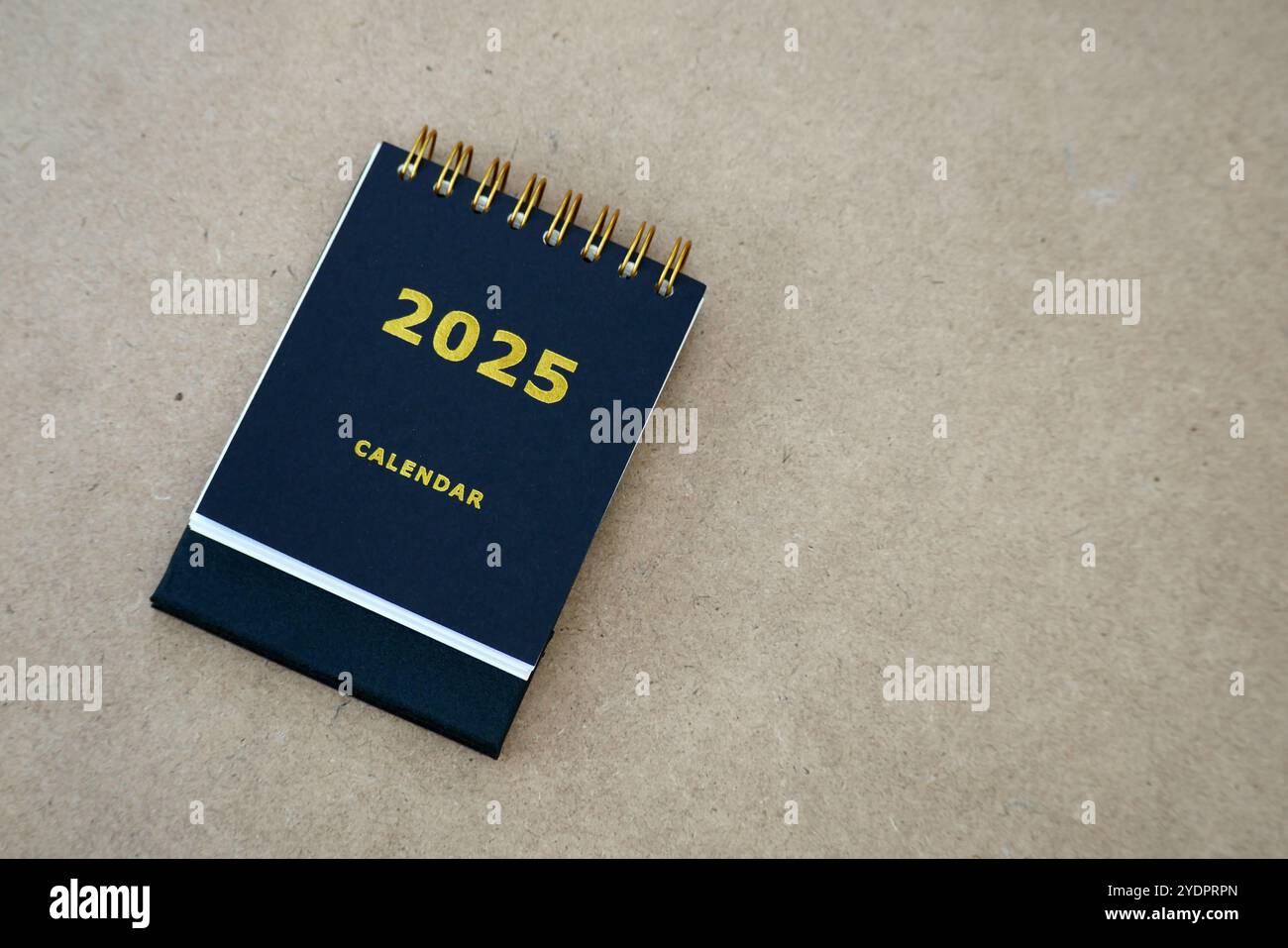 Monthly calendar year 2025 hi-res stock photography and images - Alamy