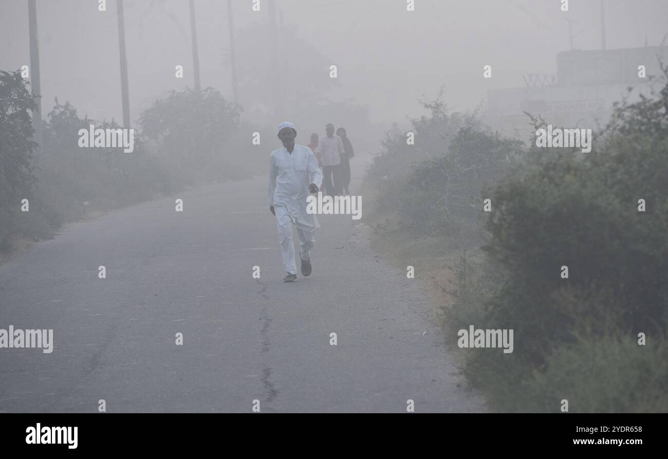 Air pollution hi hi-res stock photography and images - Alamy