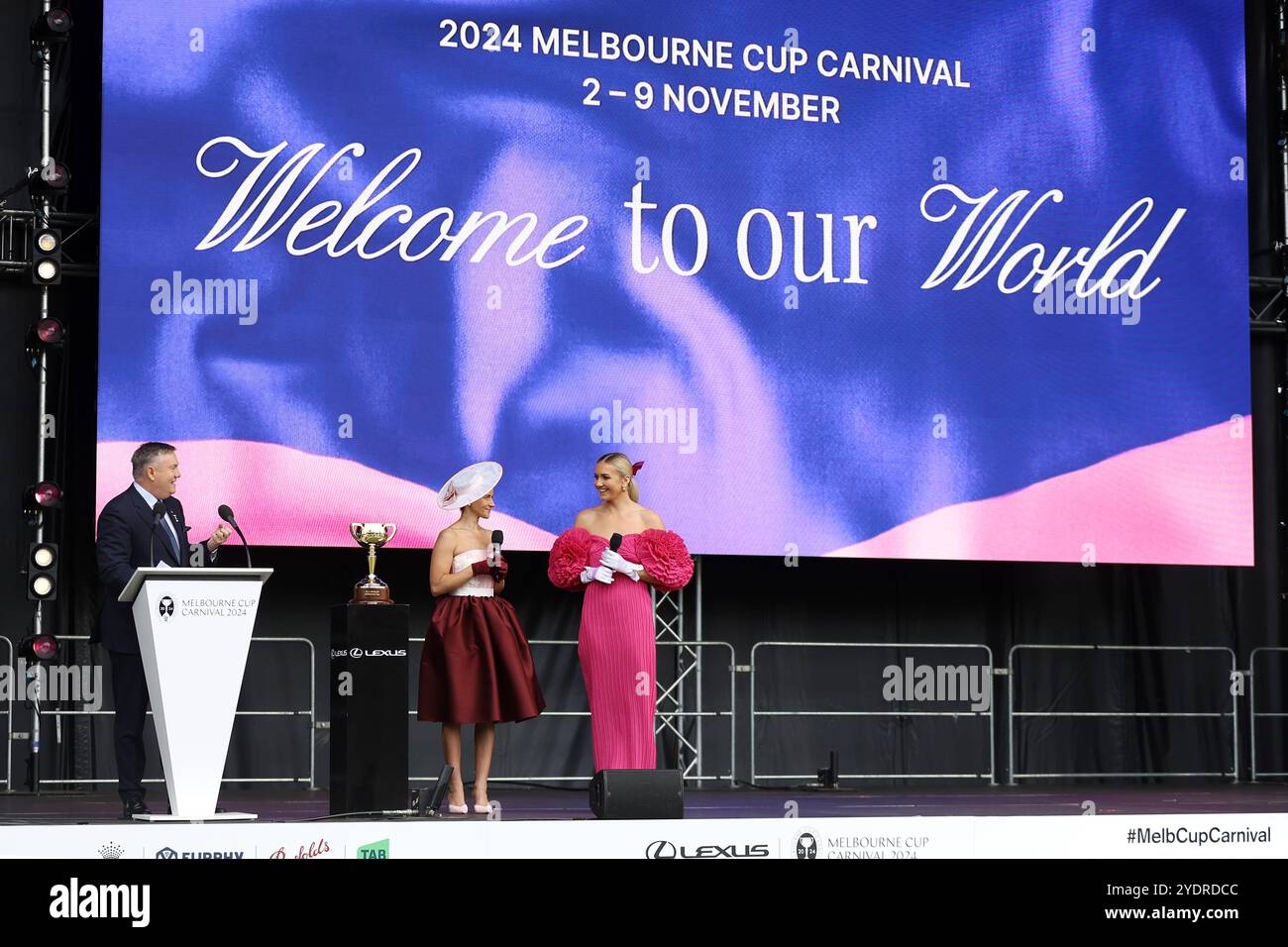 Melbourne, Australia. 28th Oct, 2024. Eddie McGuire (left) Melbourne ...