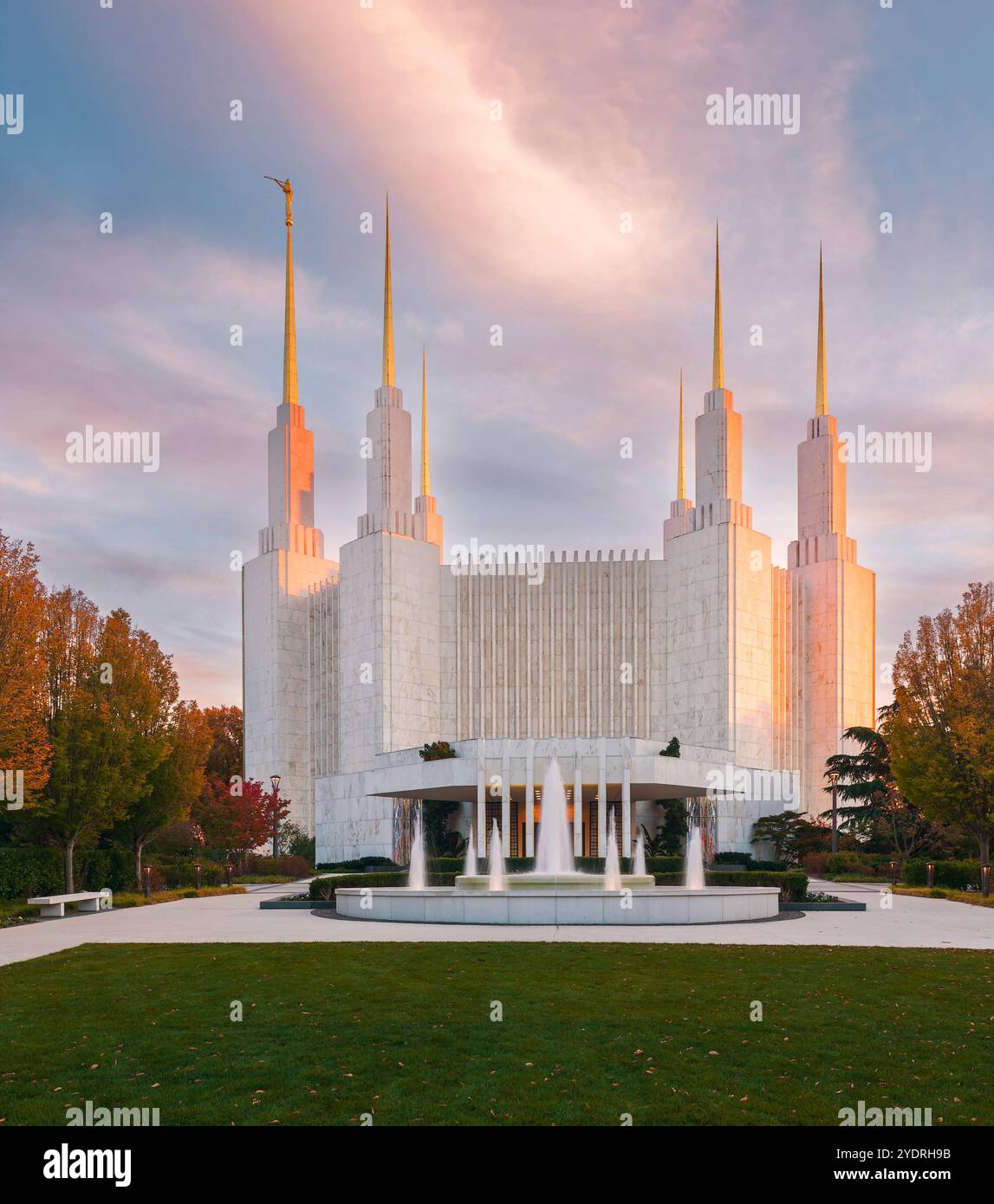 Washington mormon temple hi-res stock photography and images - Alamy