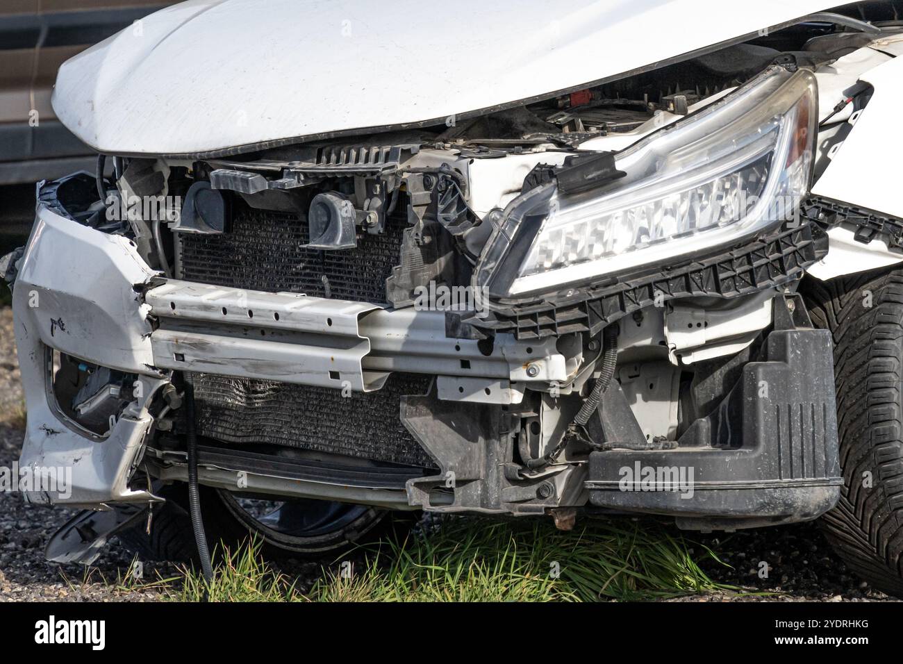 Car collision on street hi-res stock photography and images - Alamy