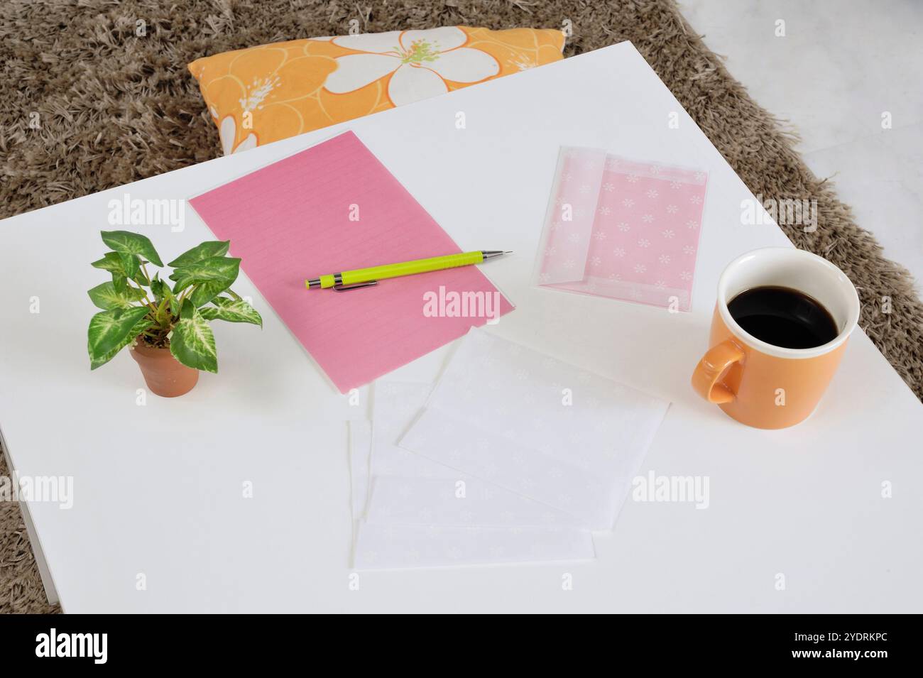 Desk utensils hi-res stock photography and images - Alamy