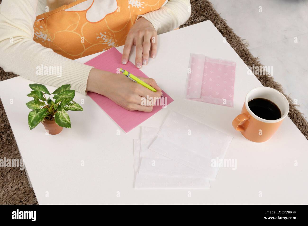 Hands writing a letter Stock Photo - Alamy