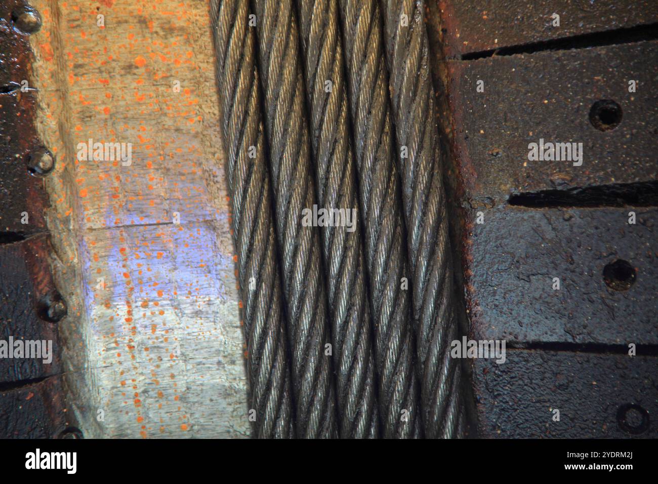 Use of wire rope hi-res stock photography and images - Alamy