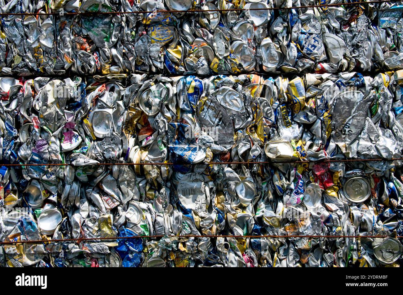 Recyclable empty cans Stock Photo - Alamy