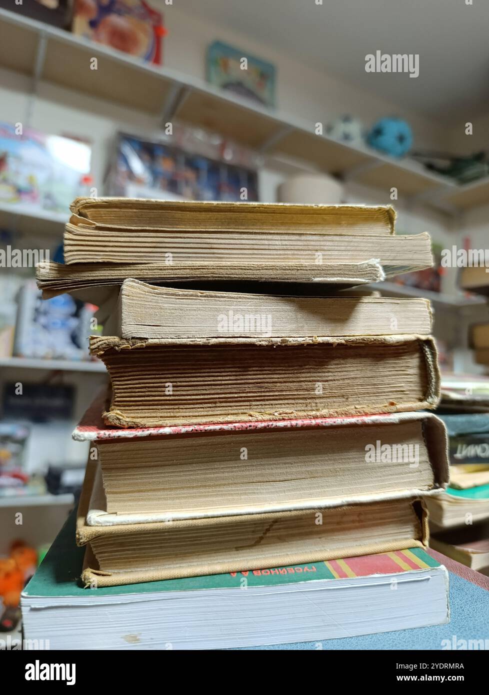 Book stack inkwell hi-res stock photography and images - Alamy