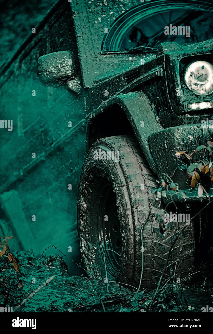 Jeep suv bottom hi-res stock photography and images - Alamy