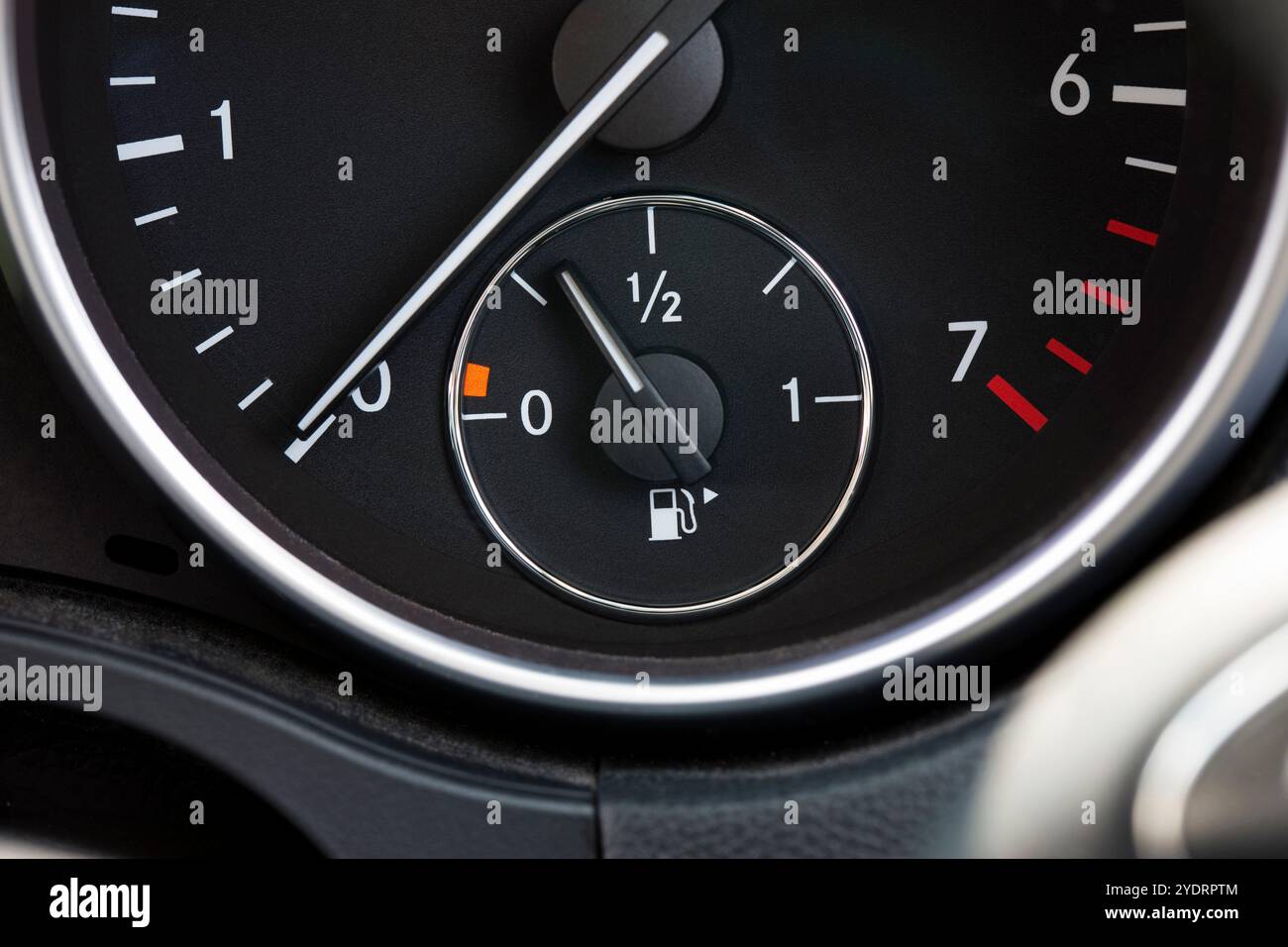 Car fuel meter hi-res stock photography and images - Alamy