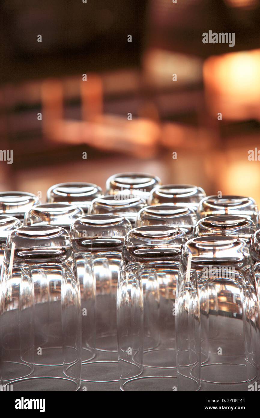 Restaurant glass hi-res stock photography and images - Alamy