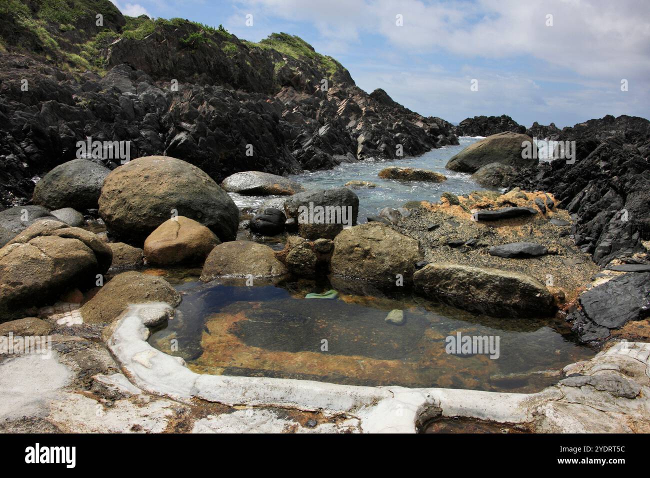 Hiranai Kainaka Onsen (hot springs in the sea Stock Photo - Alamy