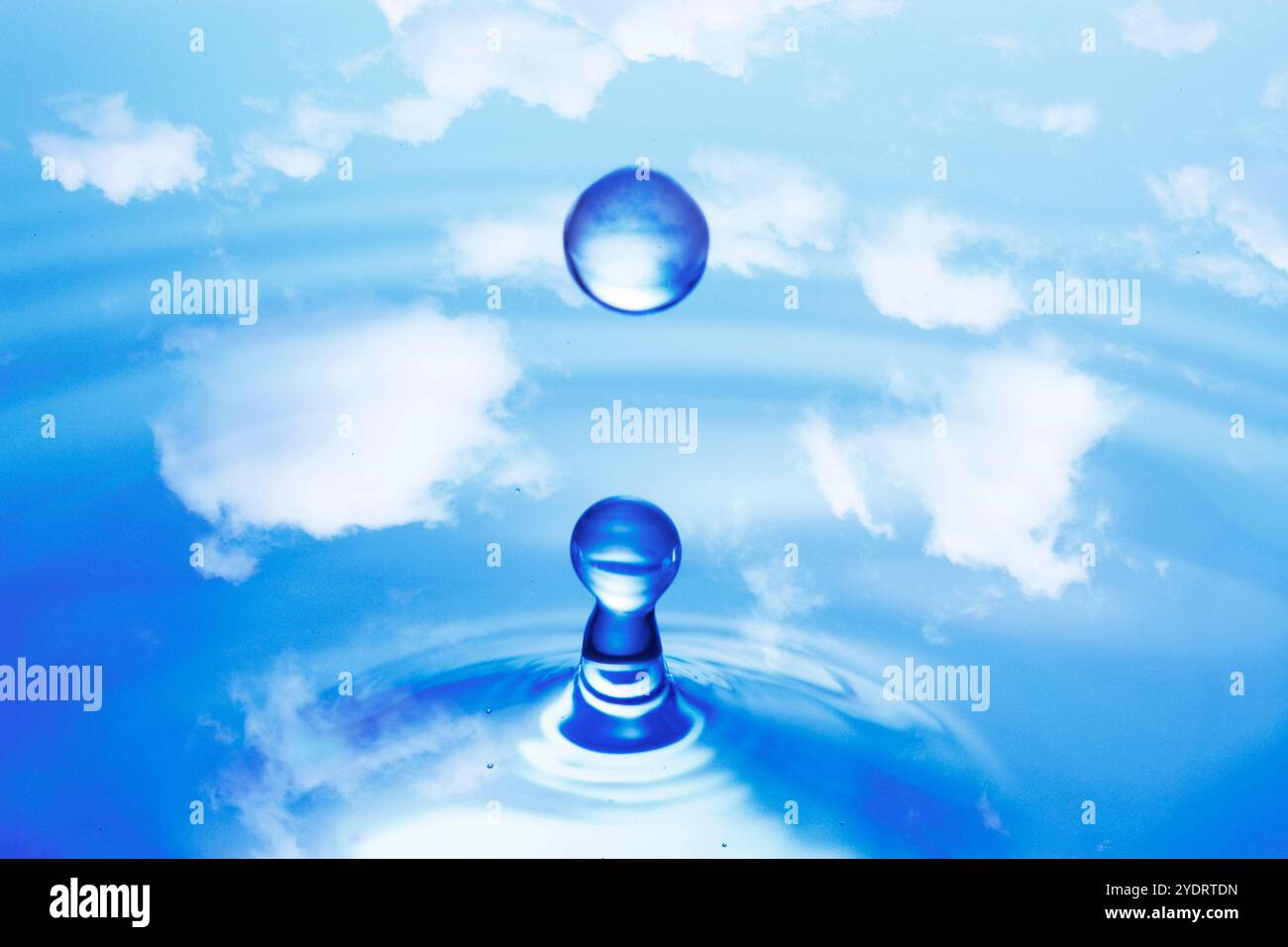 Cloud water drop hi-res stock photography and images - Alamy