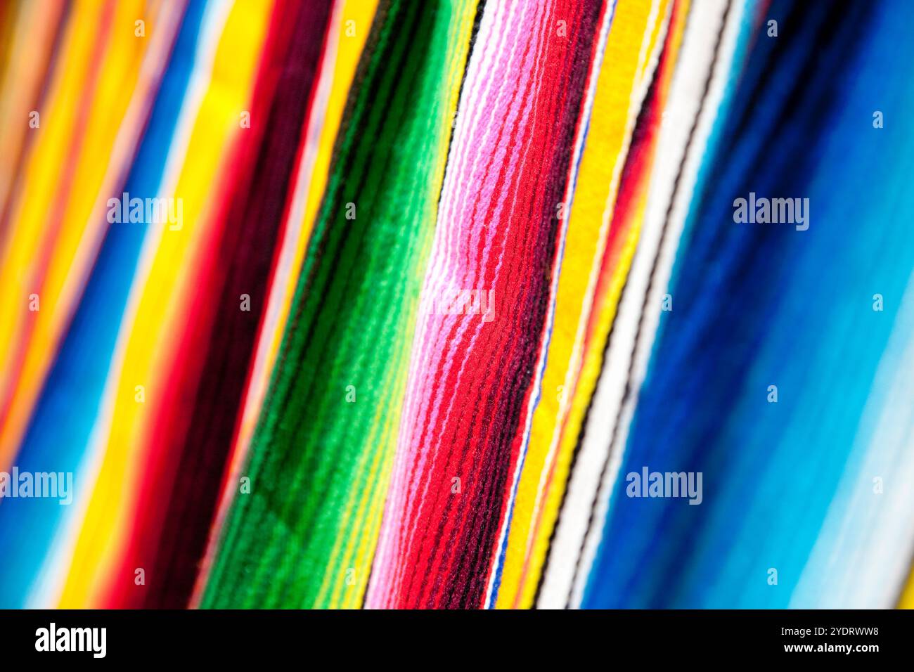 Cut cloth hi-res stock photography and images - Alamy