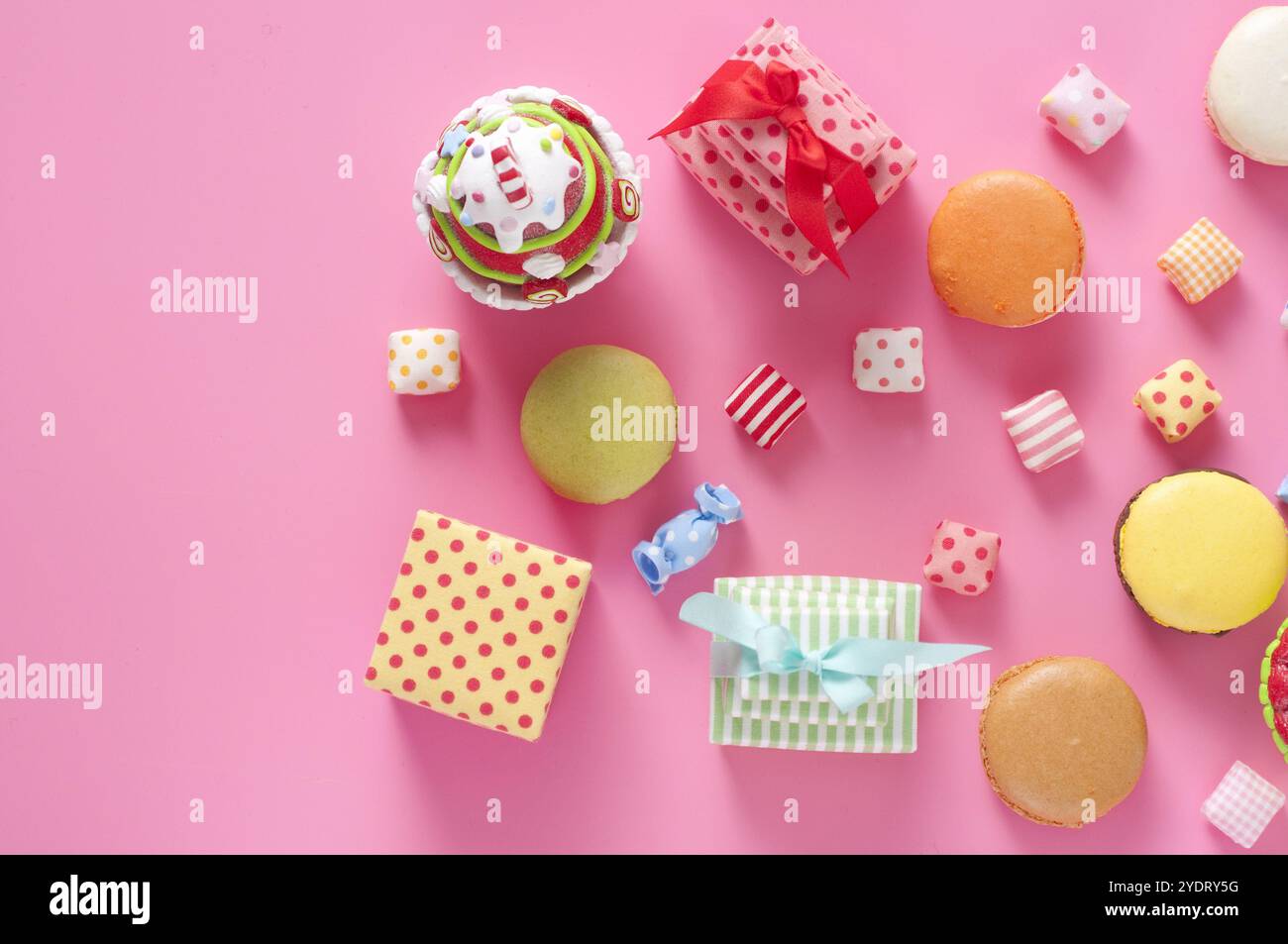 Miscellaneous sweets hi-res stock photography and images - Alamy