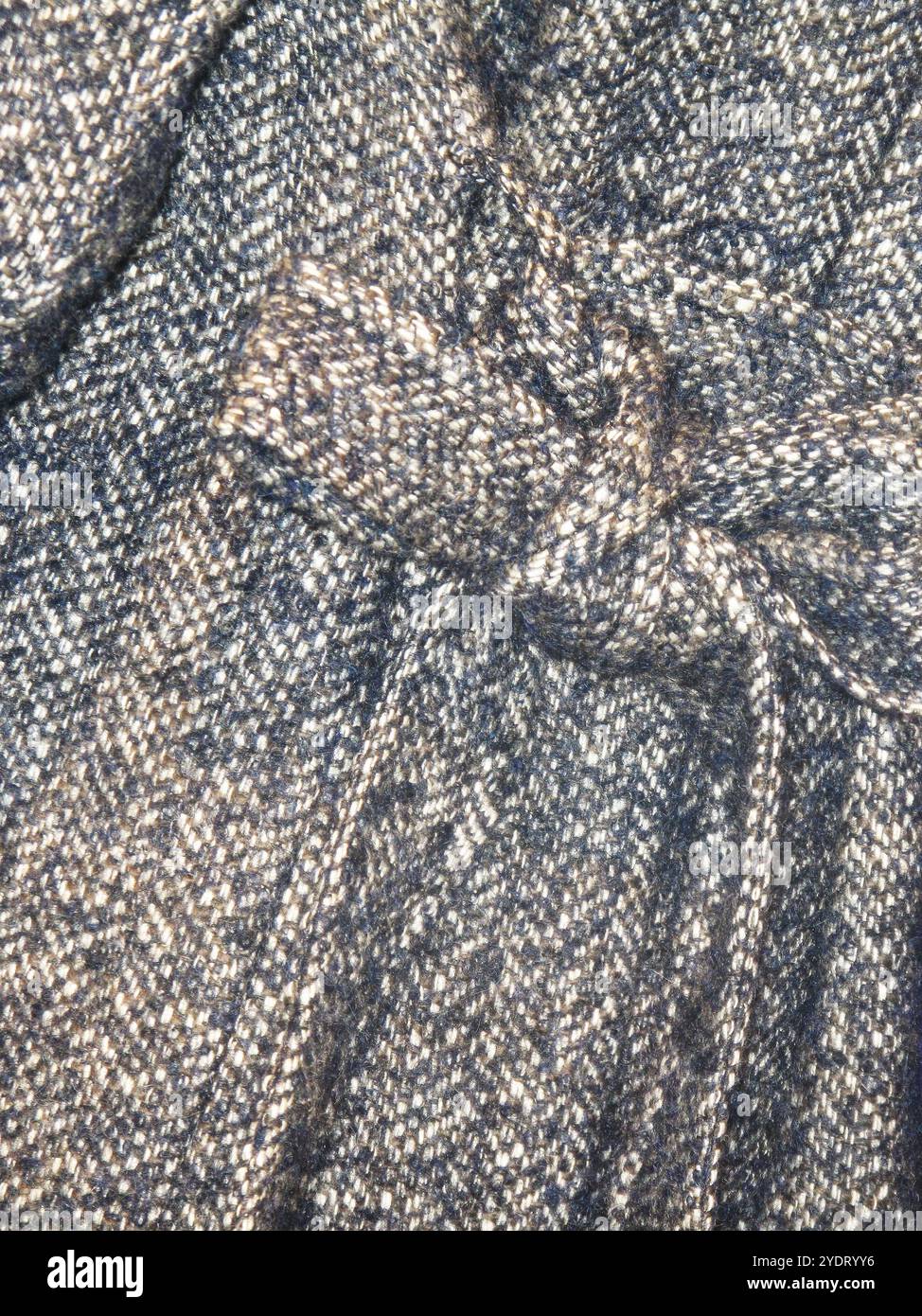 Human knot hi-res stock photography and images - Alamy