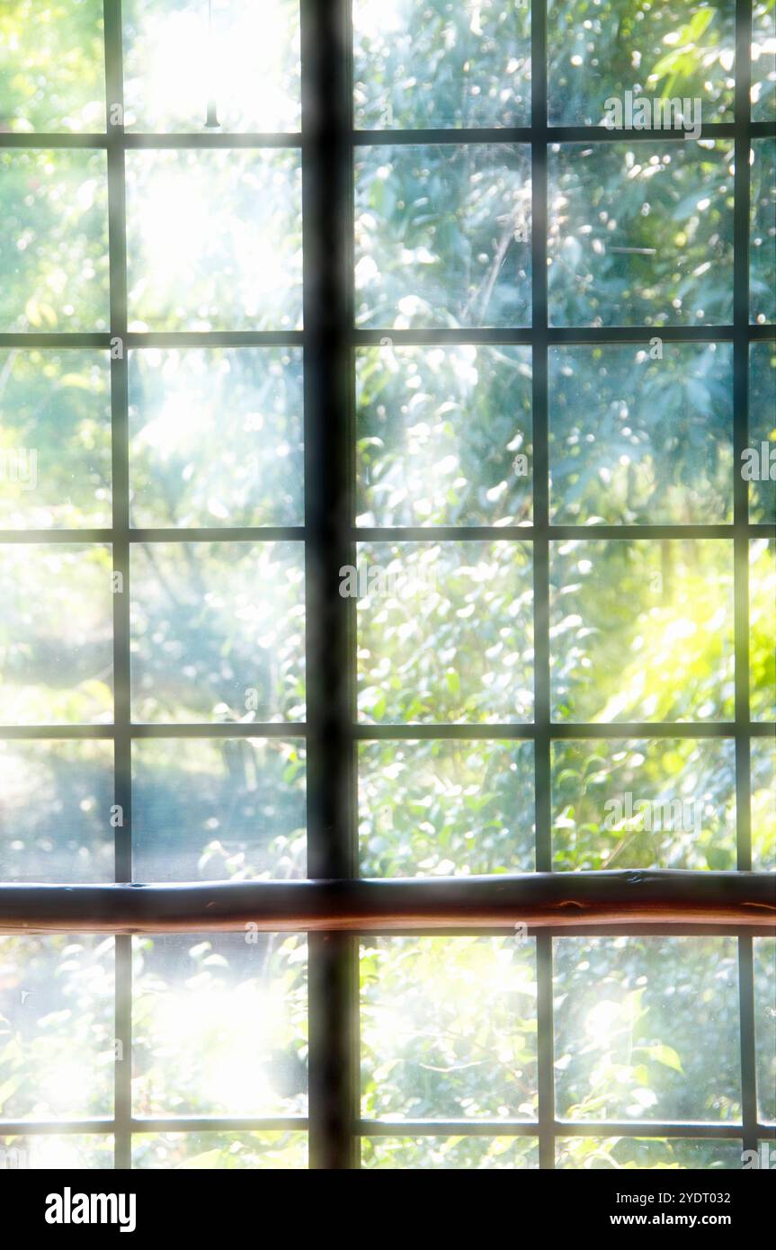 Japanese style window hi-res stock photography and images - Alamy