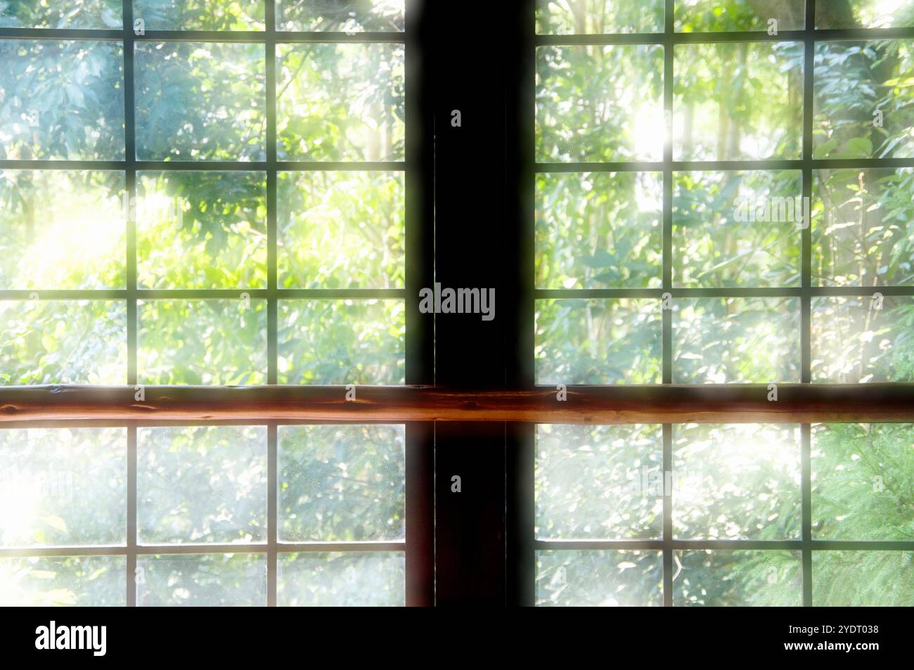 Japanese style window hi-res stock photography and images - Alamy