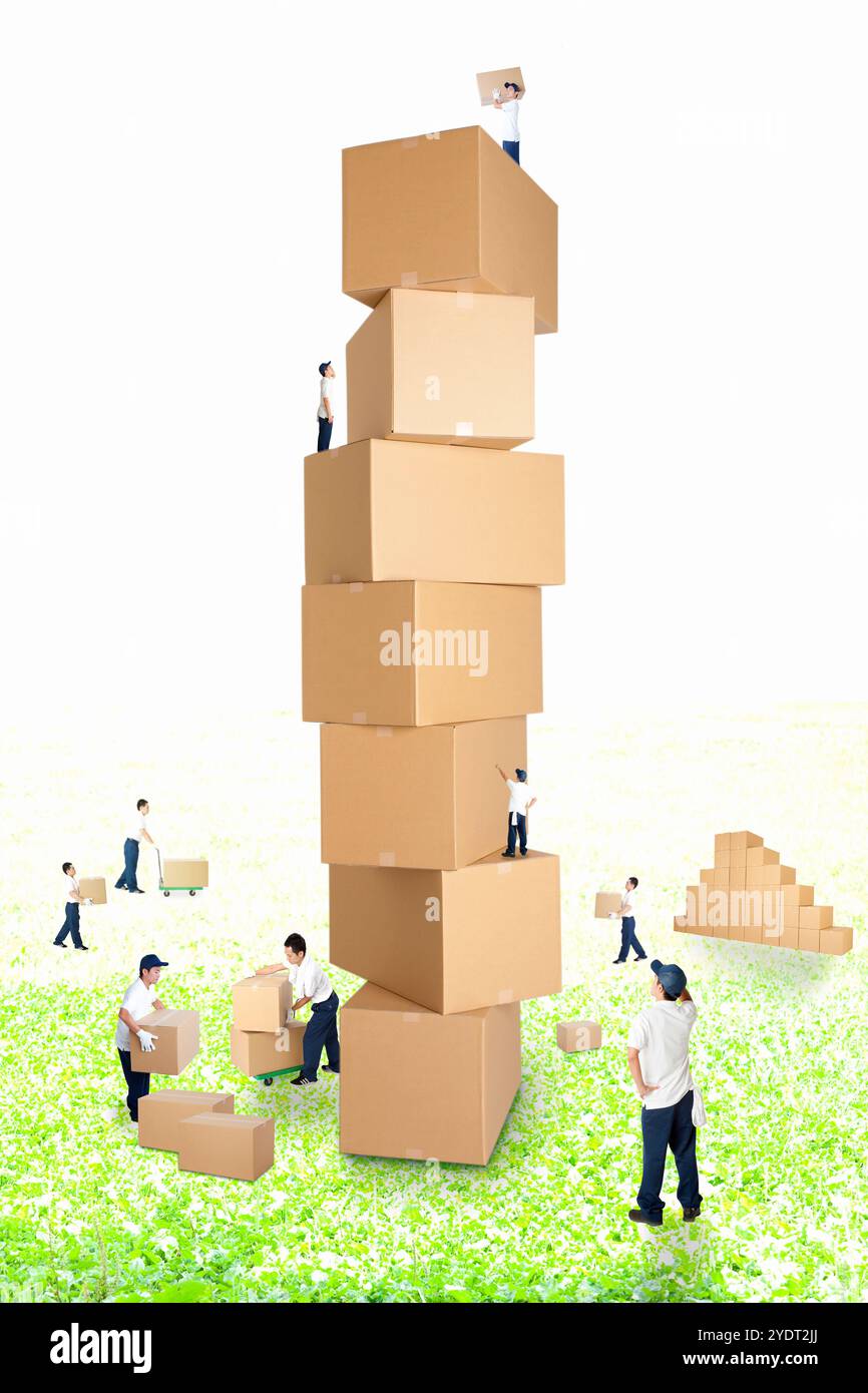 Cardboard role hi-res stock photography and images - Alamy
