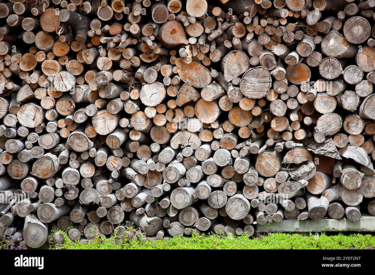Materials pile hi-res stock photography and images - Alamy