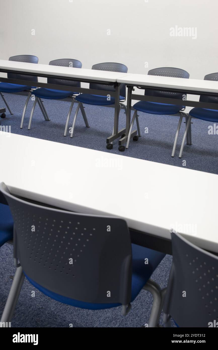 Conference table and chairs hi-res stock photography and images - Alamy