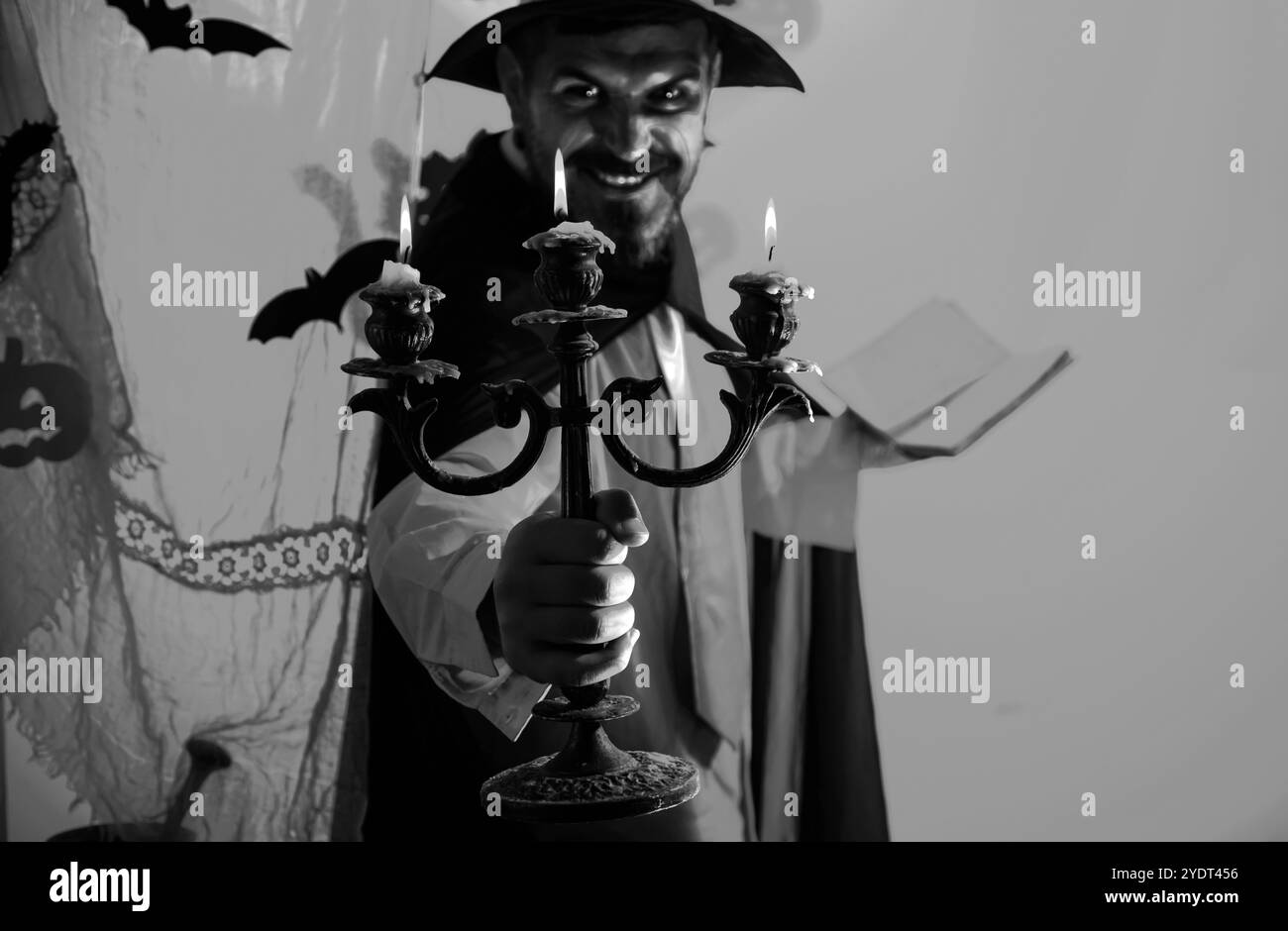 Halloween witch hat golden Black and White Stock Photos & Images - Alamy