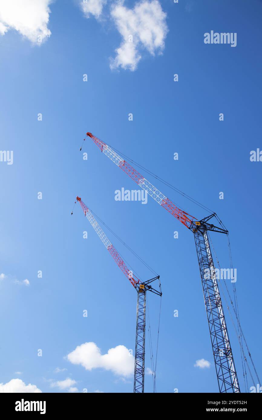 Heavy crane construction hi-res stock photography and images - Alamy