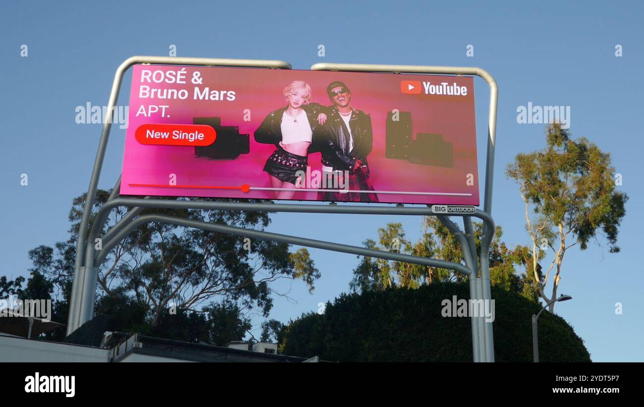 Los Angeles, California, USA 24th October 2024 Rose and Bruno Mars APT ...