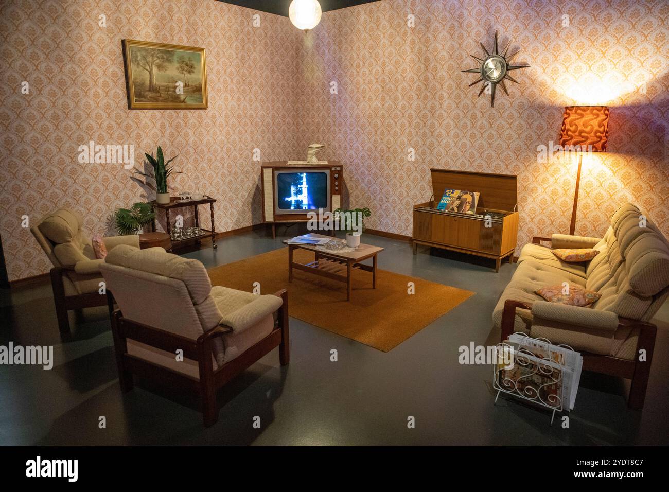 1970s decor hi-res stock photography and images - Alamy