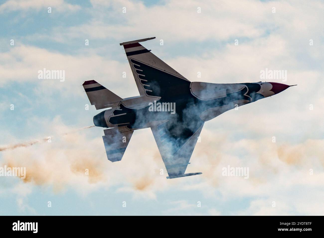 US Air Force Thunderbirds perform. The U.S. Air Force Thunderbirds ...