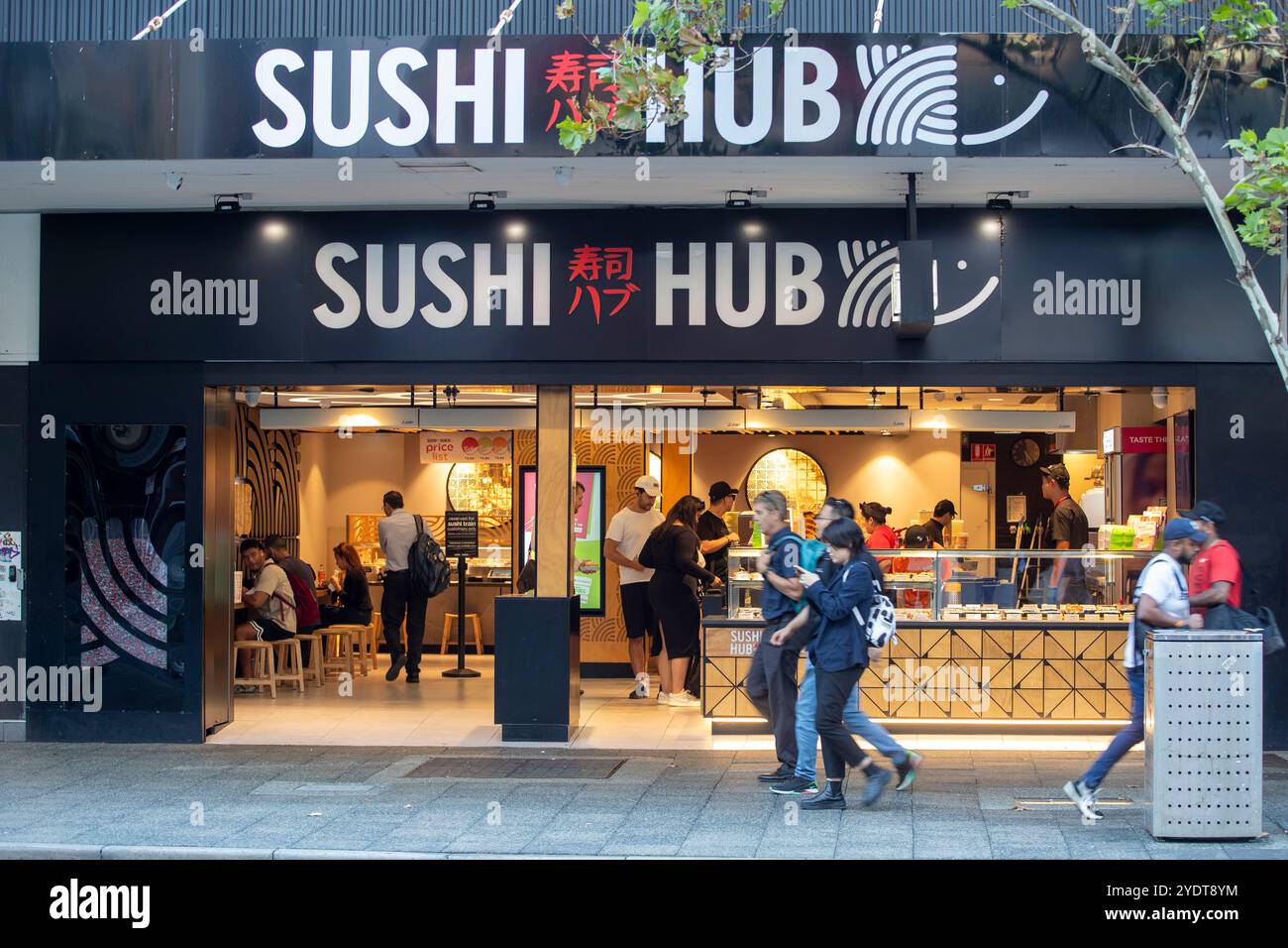 People ordering food japanese restaurant hi-res stock photography and ...