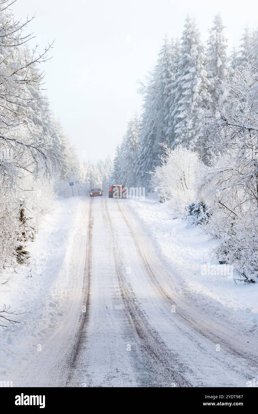 Driving on narrow two lane hi-res stock photography and images - Alamy