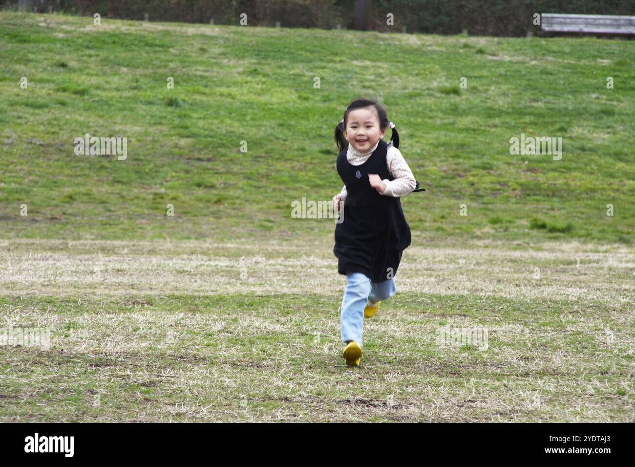 Orient girl hi-res stock photography and images - Alamy