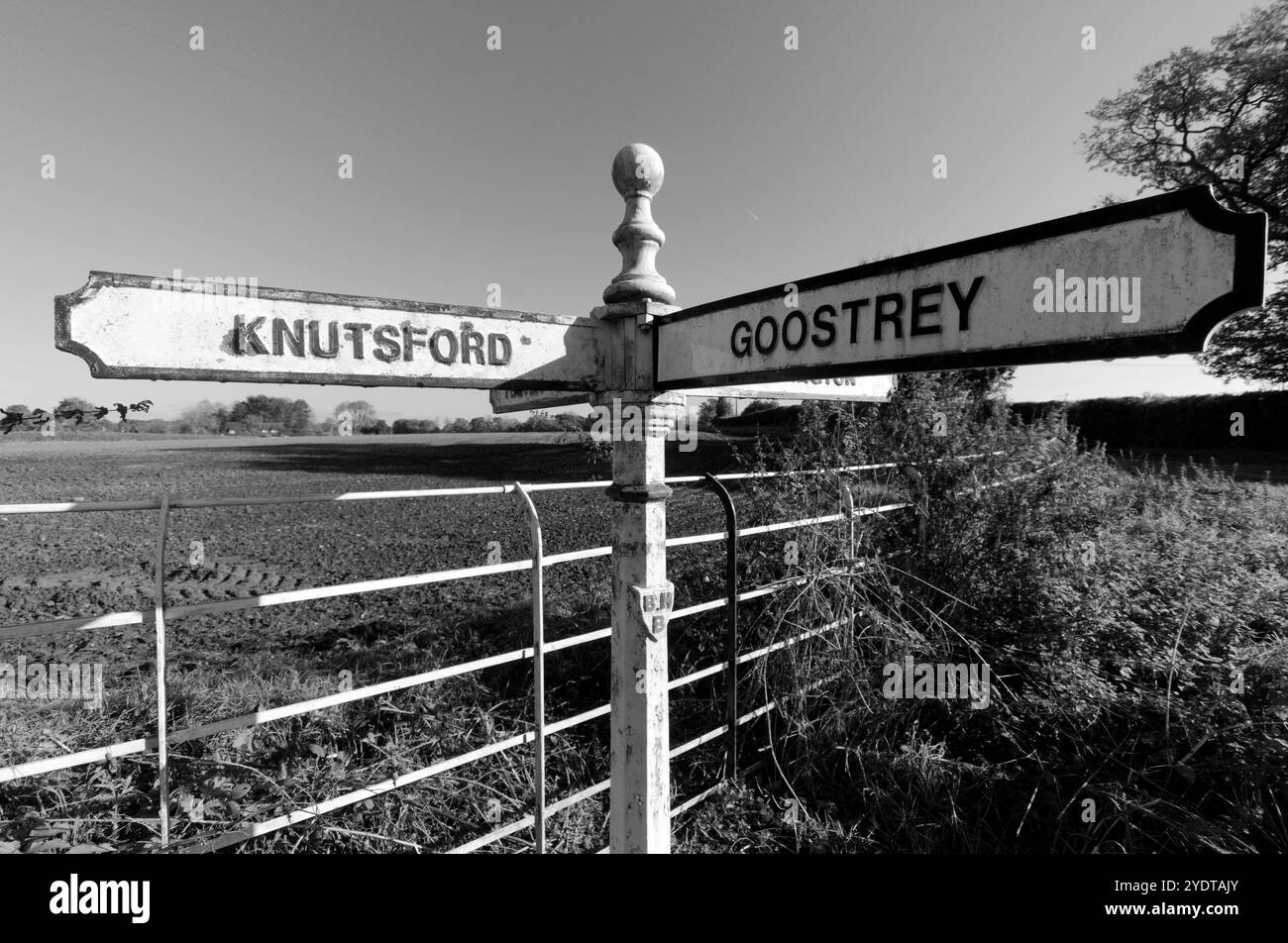 Old Cheshire finger-post road direction signs Stock Photo - Alamy