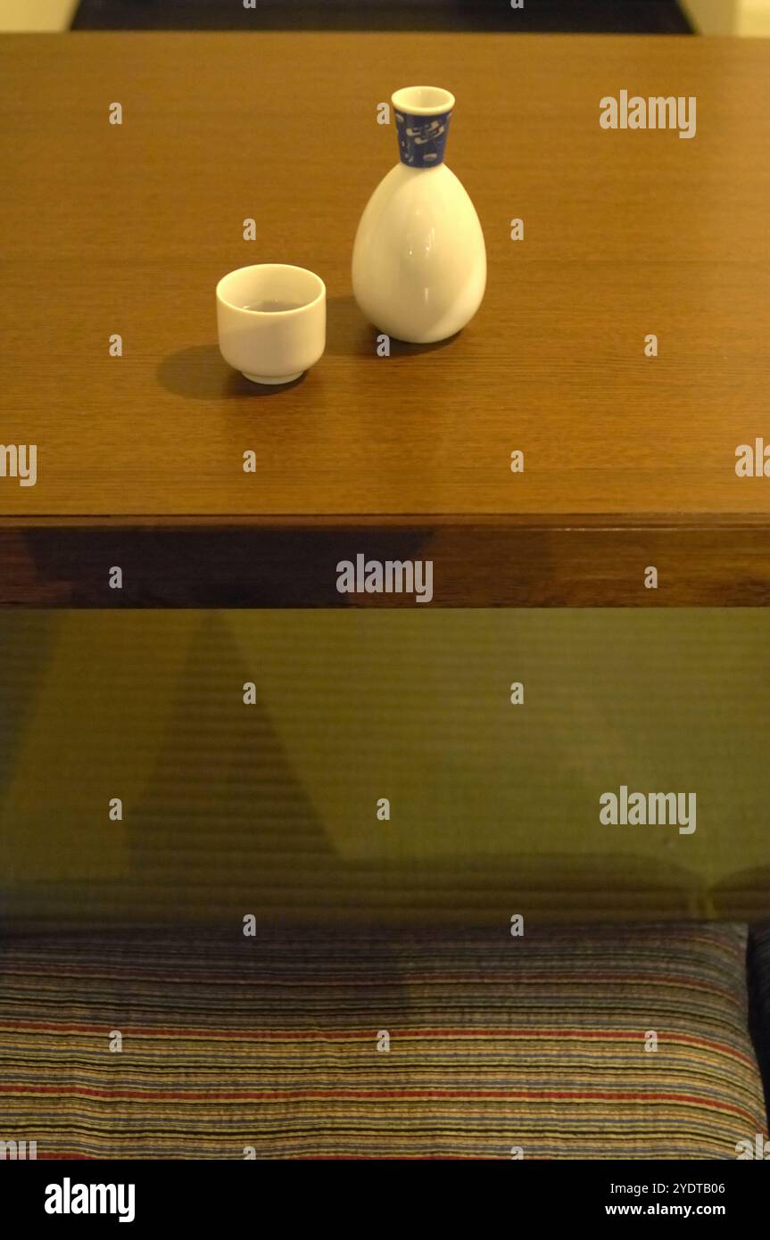 Tokkuri and sake cups Stock Photo - Alamy