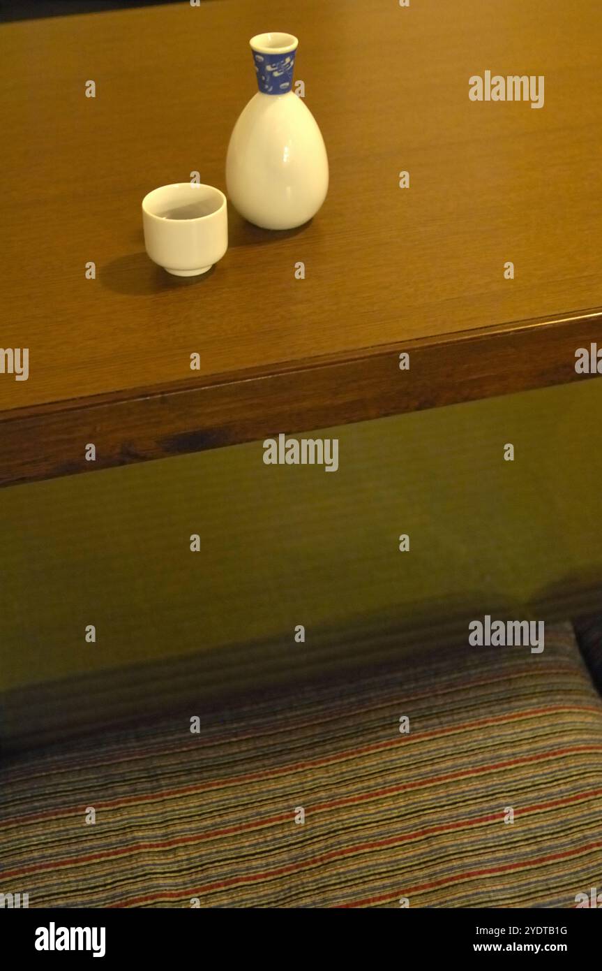 Tokkuri and sake cups Stock Photo - Alamy