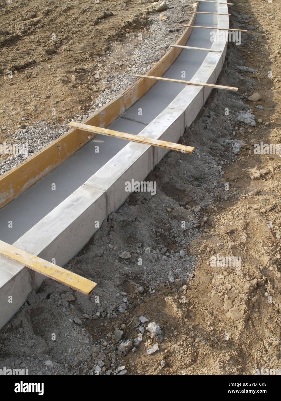 Foundation concrete construction works hi-res stock photography and ...