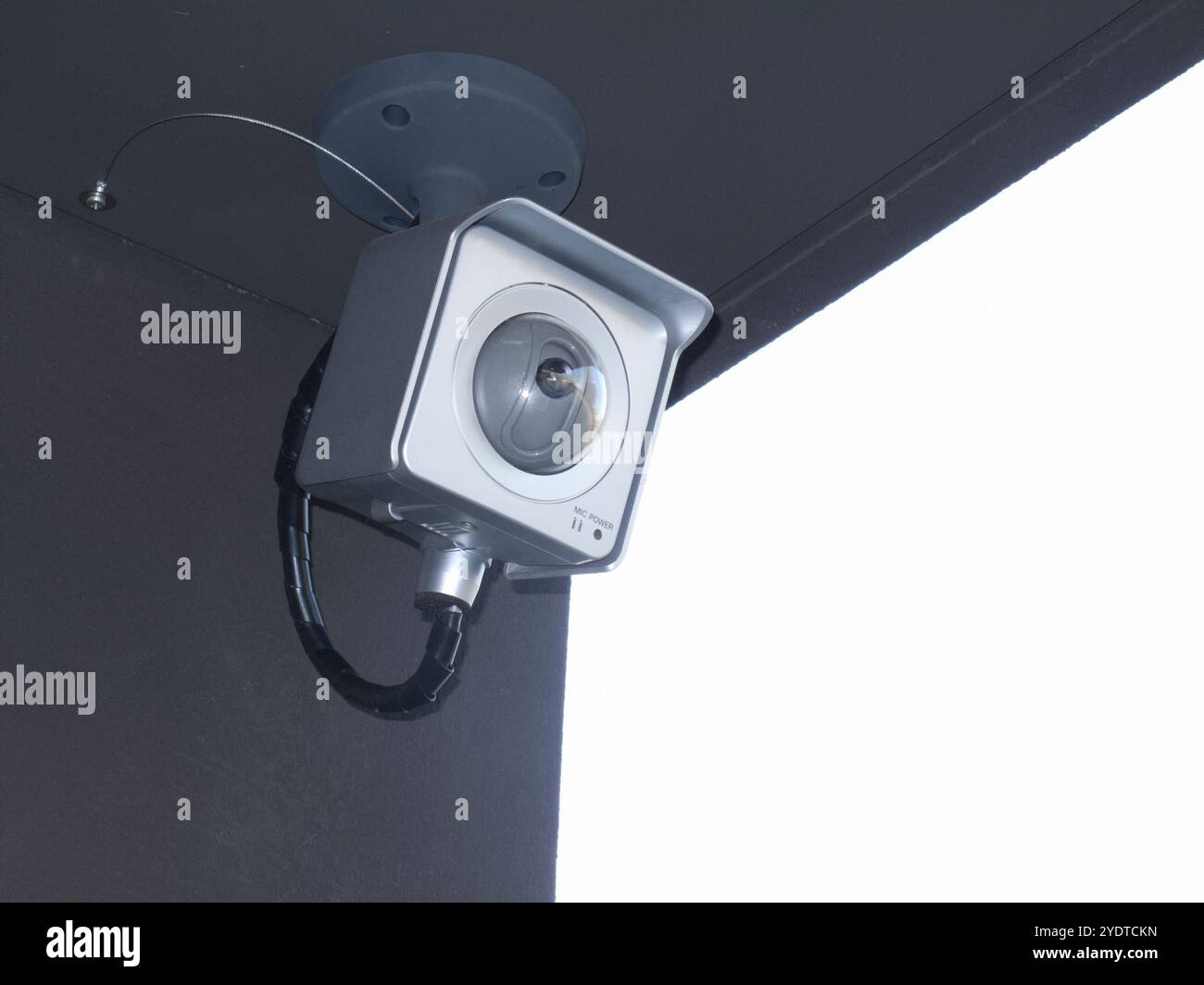 Building with surveillance camera hi-res stock photography and images ...