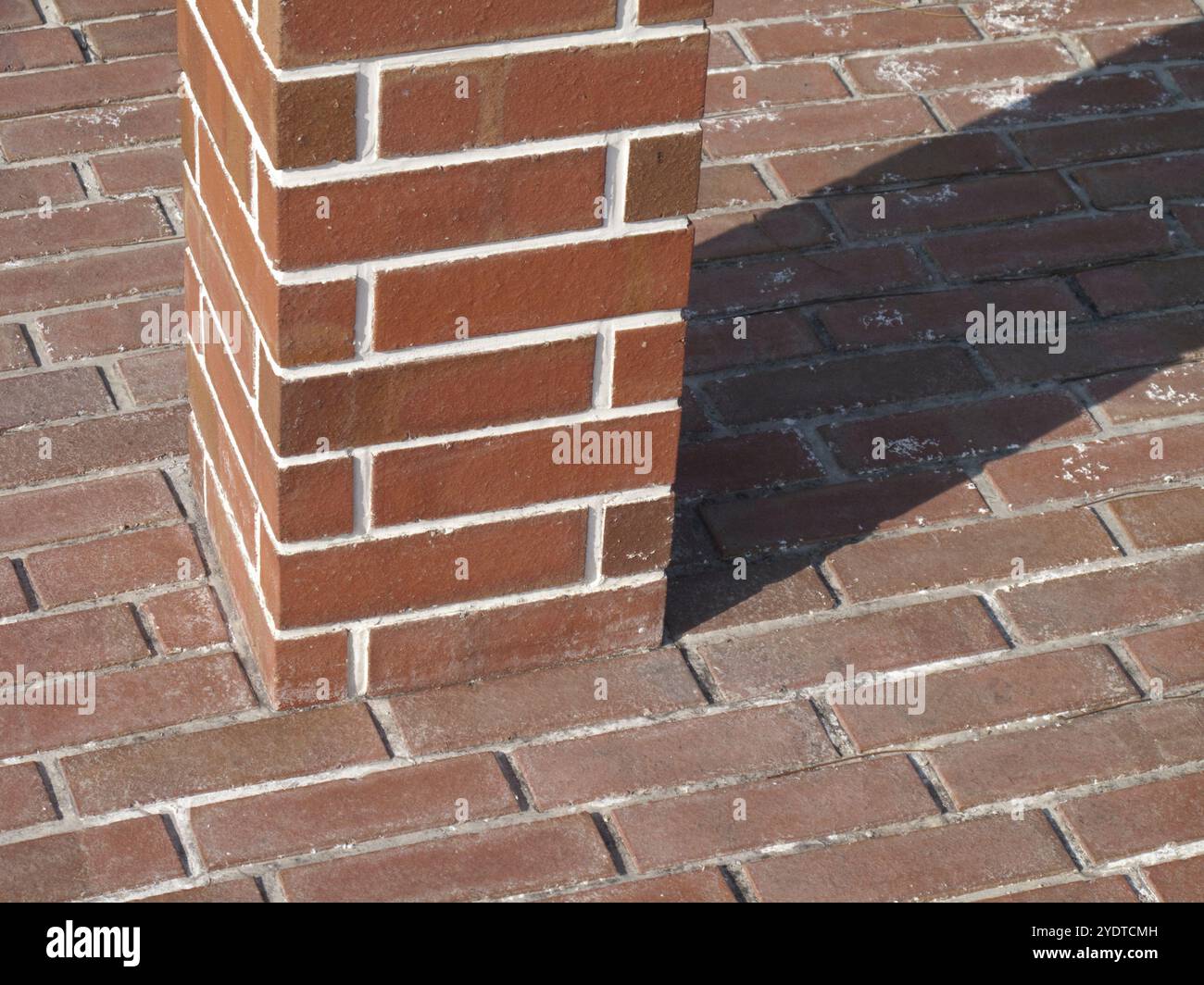 Column brick hi-res stock photography and images - Alamy
