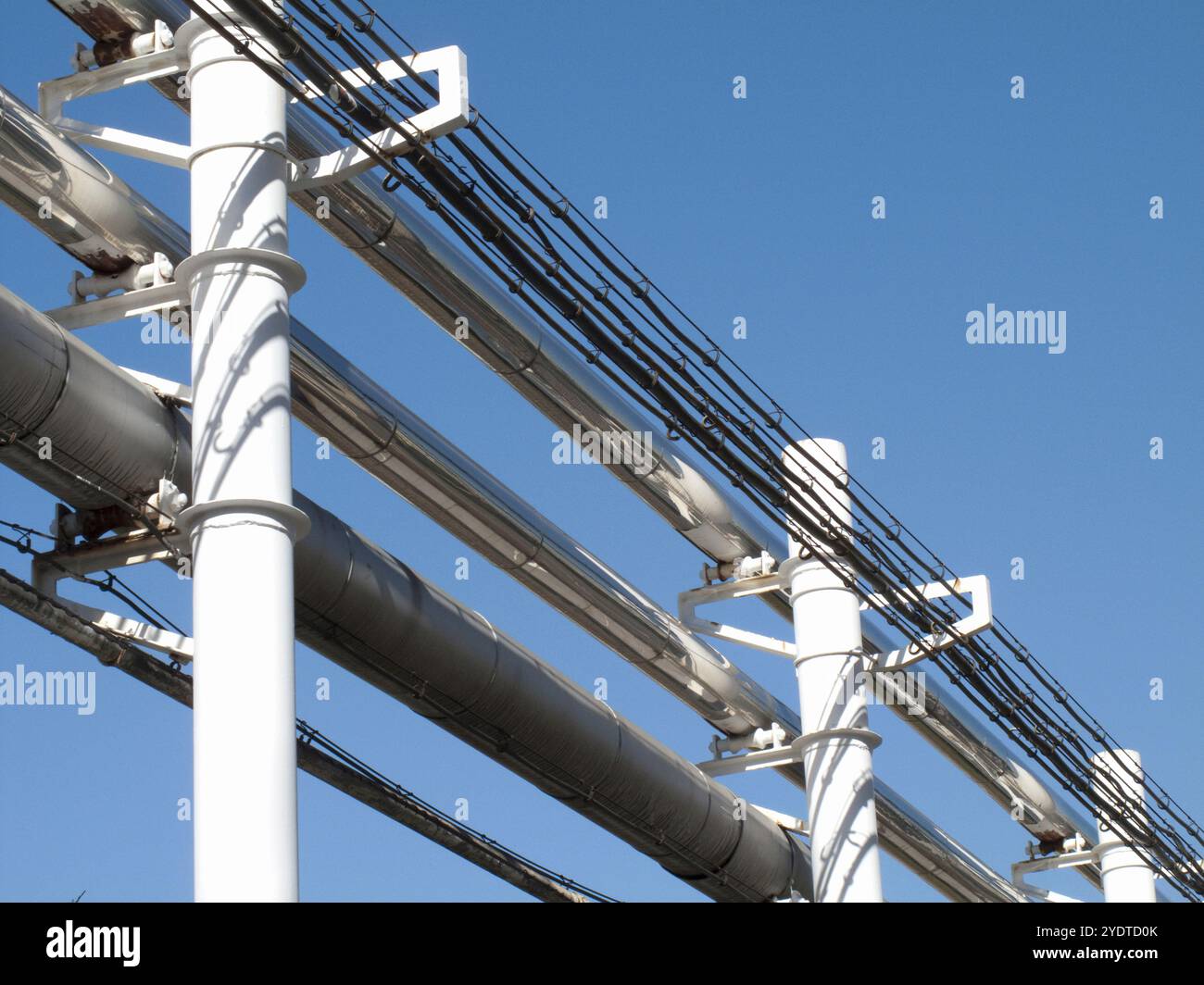 Aerial pipelines in factories Stock Photo - Alamy