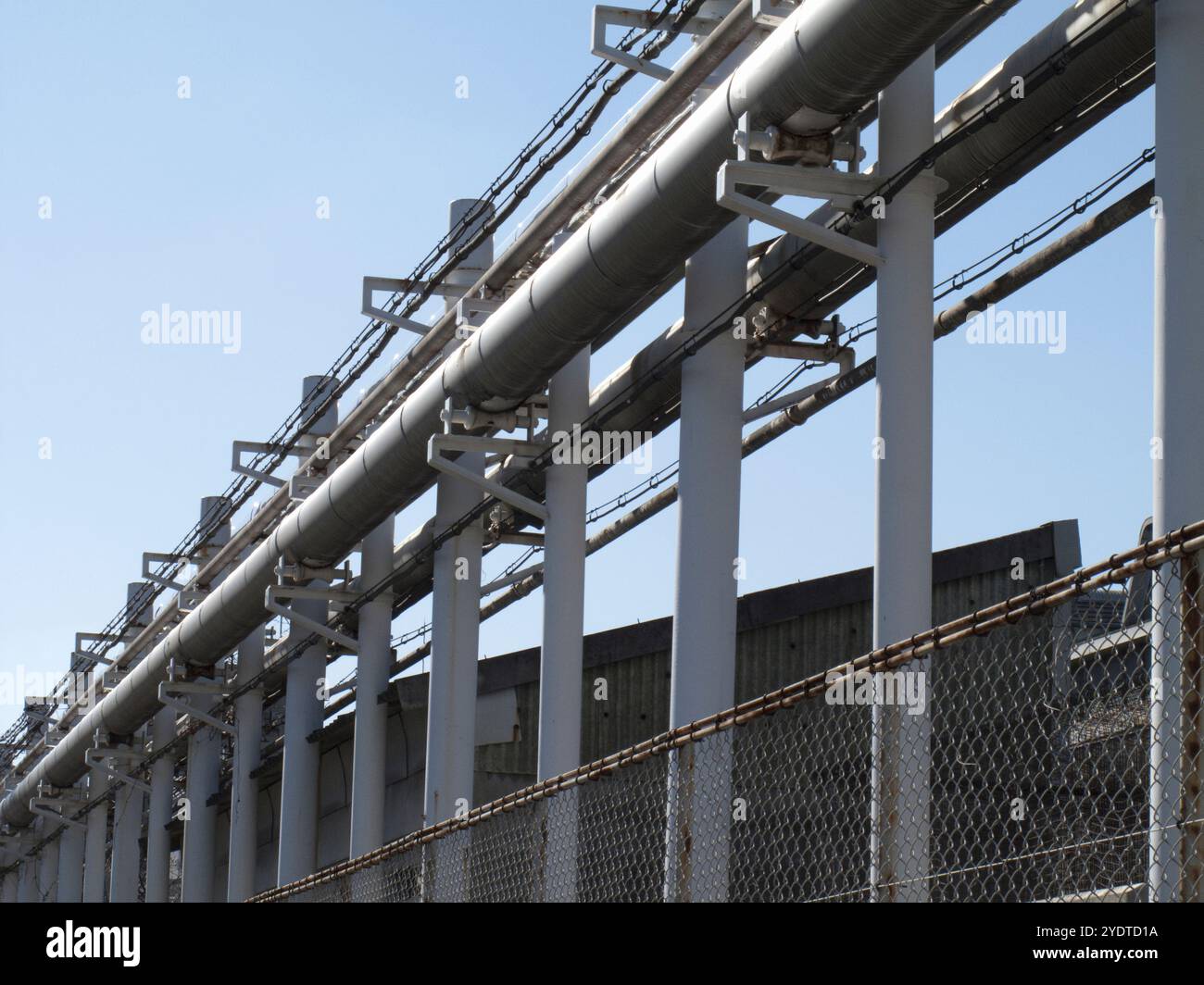 Aerial pipelines in factories Stock Photo - Alamy