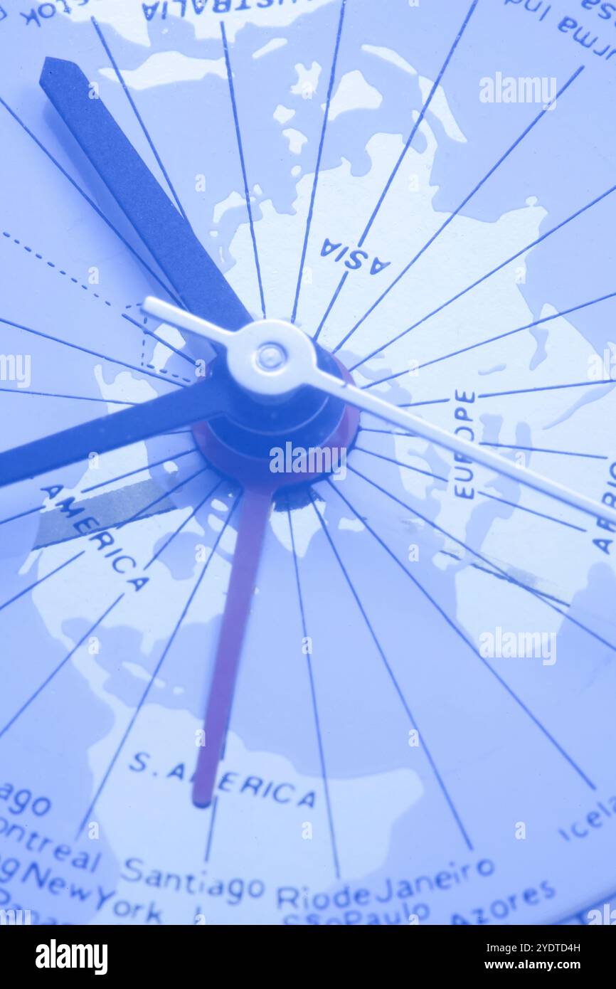 Clock and map hi-res stock photography and images - Alamy