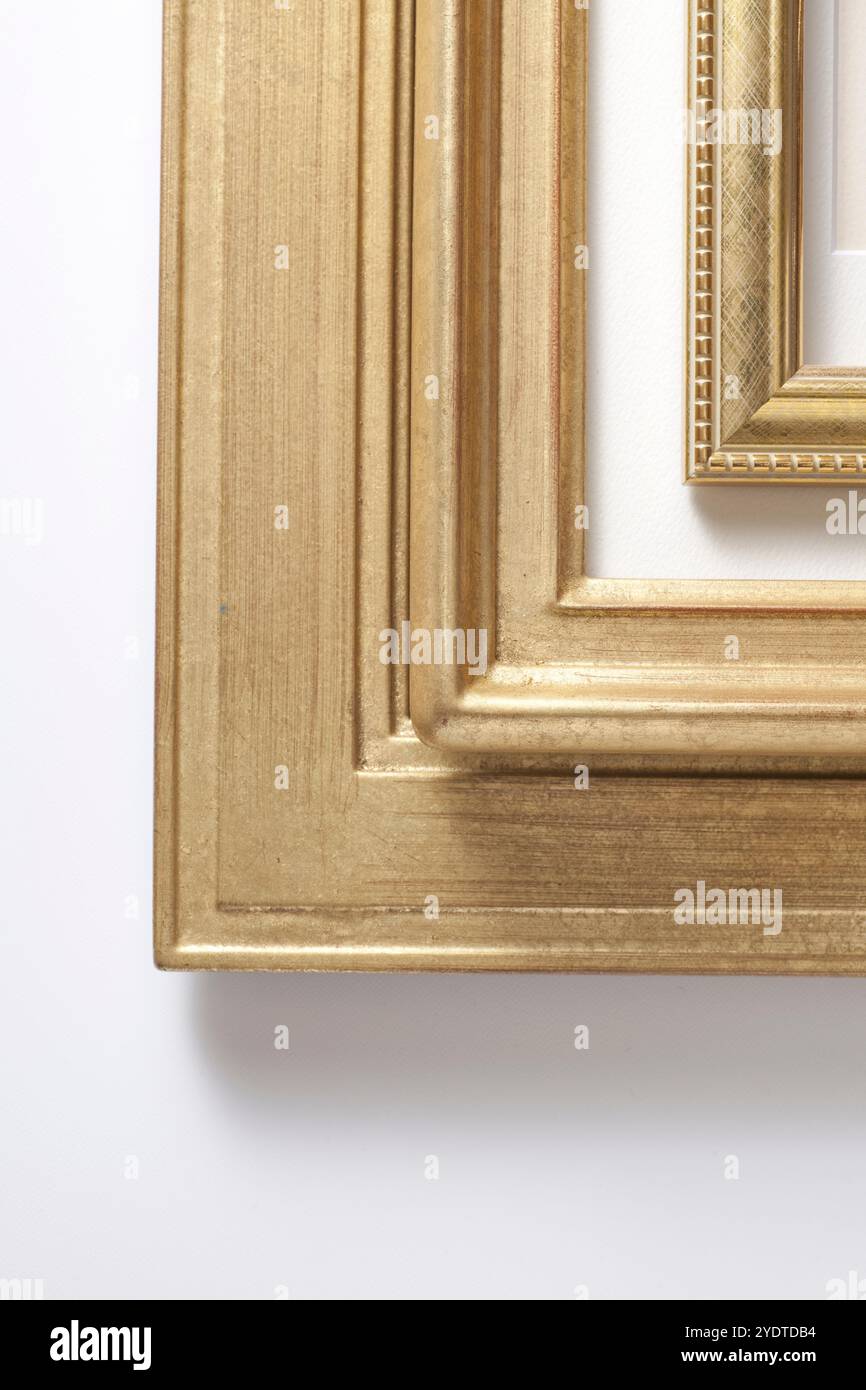 Picture frame corner art hi-res stock photography and images - Alamy