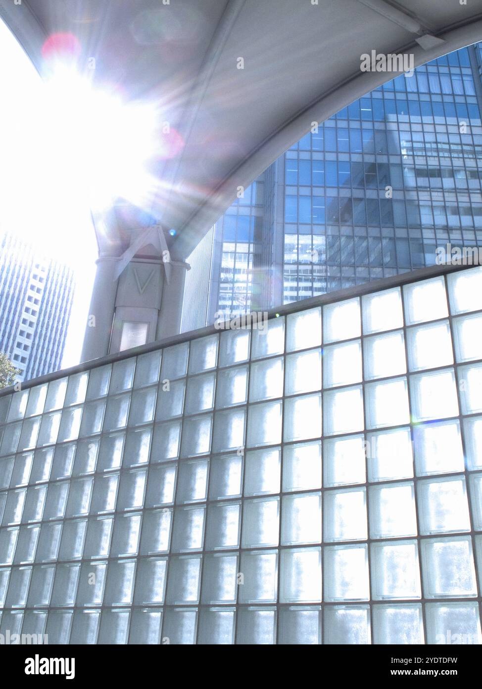 Glass block pattern hi-res stock photography and images - Alamy