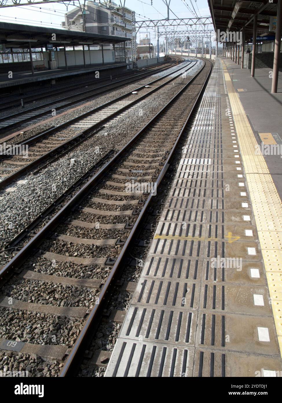 Tactile paving at railway station hi-res stock photography and images ...