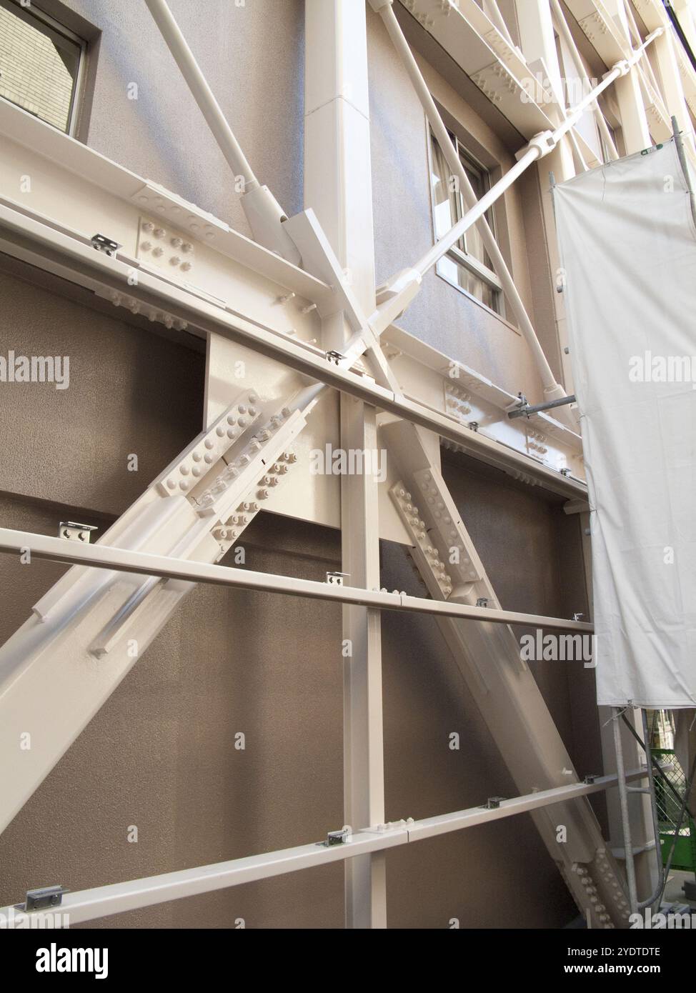 Seismic reinforcement of building Stock Photo - Alamy