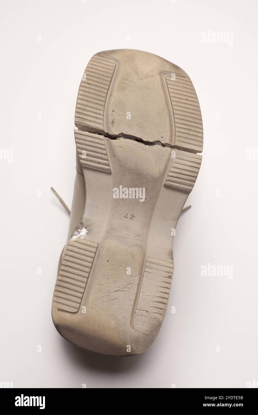 Sole of shoes hi-res stock photography and images - Alamy